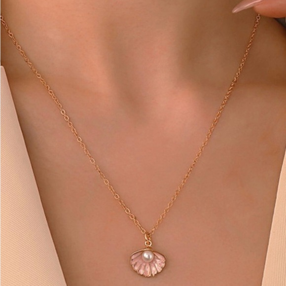 Jewelry | Pearl In Clam Shell Pink Enamel Seashell Mermaid Ocean Beachy ...